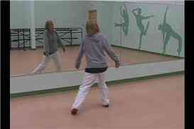 Hip Hop Tanz: Kick Kreuz Ball Change